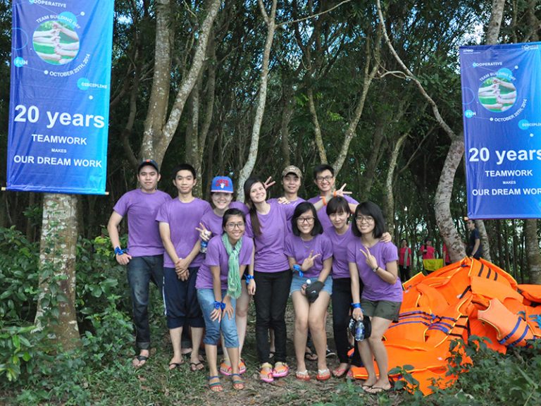 KPMG Team Building Activity - Phoenix Communications